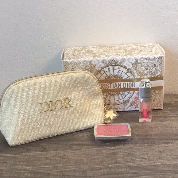 Best in Makeup Posh Party on Poshmark